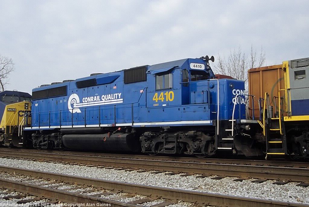 CSX GP40-2 4410